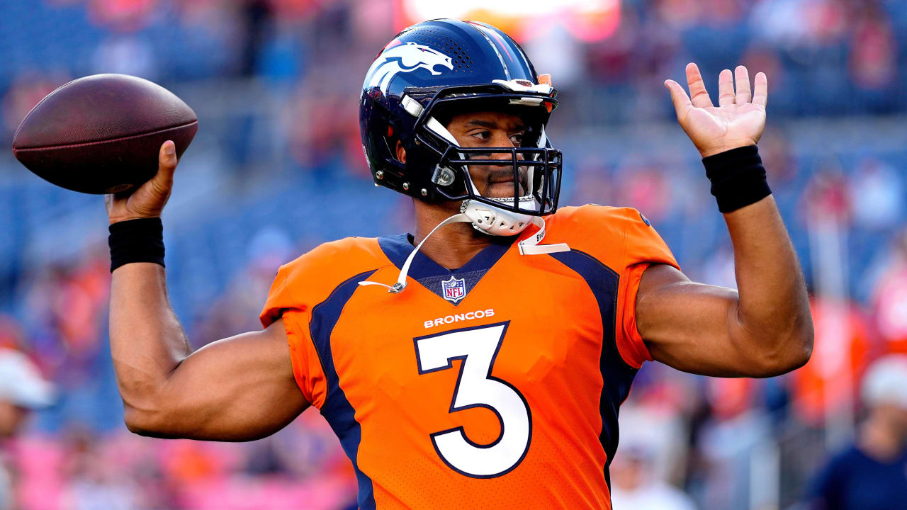 Russel Wilson Extends Contract with Broncos on $245 Million Deal ...