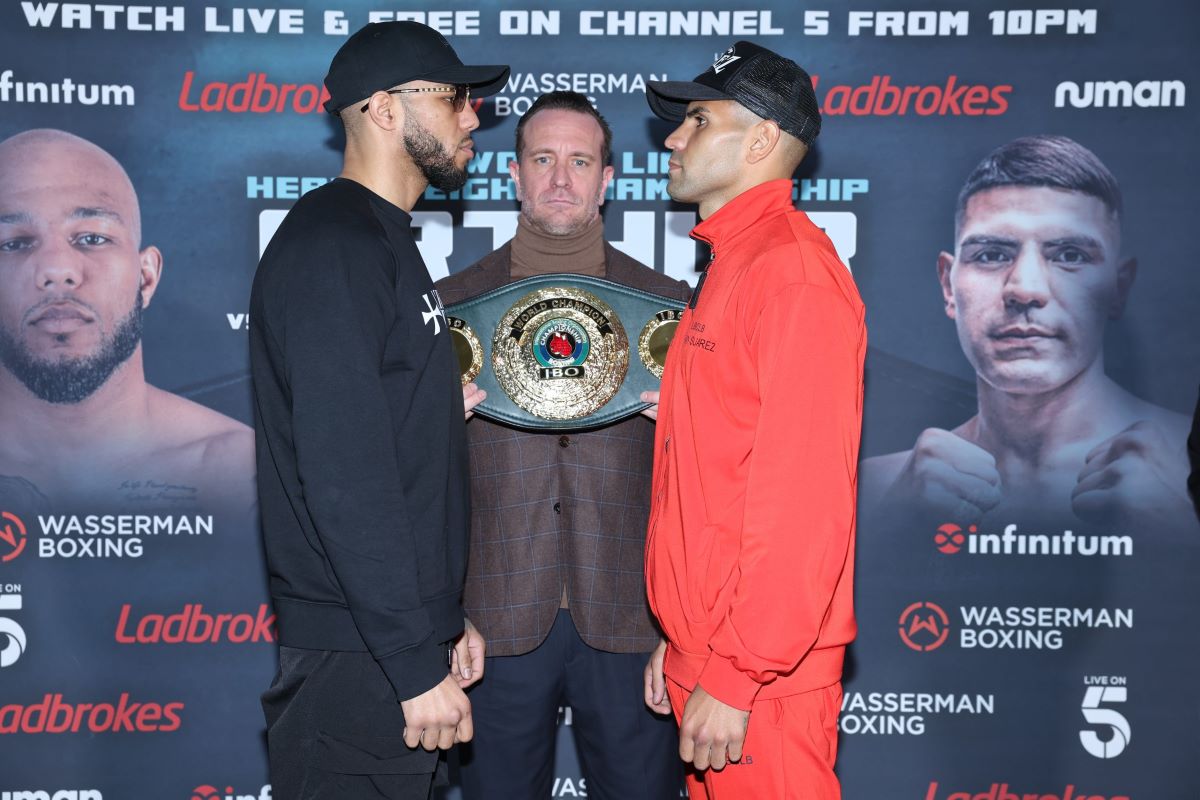 Arthur vs Suarez Cancelled, Crighton to replace Suarez - SportPaedia